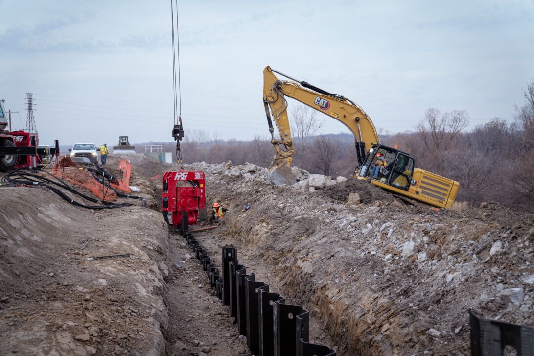 Kansas Citys Levees Flood Risk Management - The Lane Construction ...
