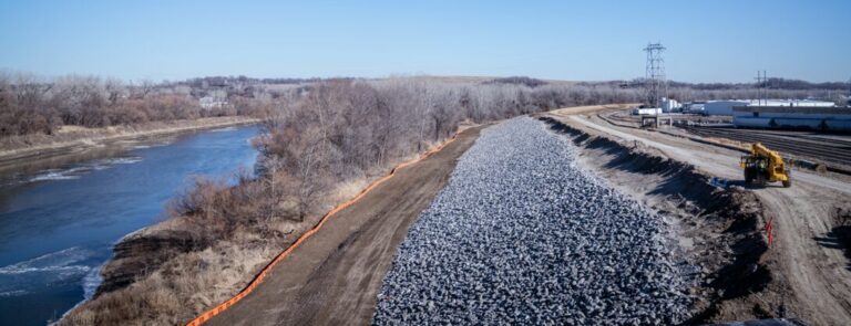 Kansas Citys Levees Flood Risk Management - The Lane Construction ...