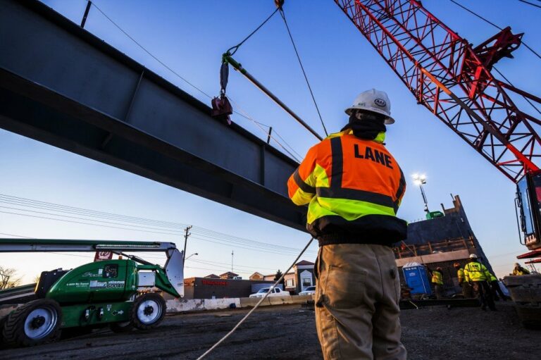 LYNX Blue Line Extension - The Lane Construction Corporation